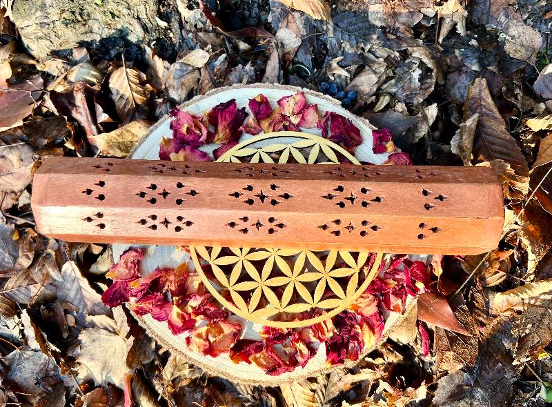 Lesena škatlica za kadila - Zvezde - Višje Dobro